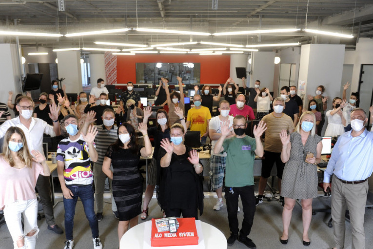 Slavlje i u doba korone: Dnevne novine "Alo!" i "alo.rs" tri godine u ...