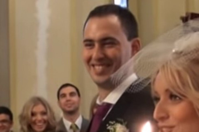 EVO SA KIM TUGU LEČI DARIO! Prpić Anđelku PREBOLEO uz zanosnu crnku! (FOTO)