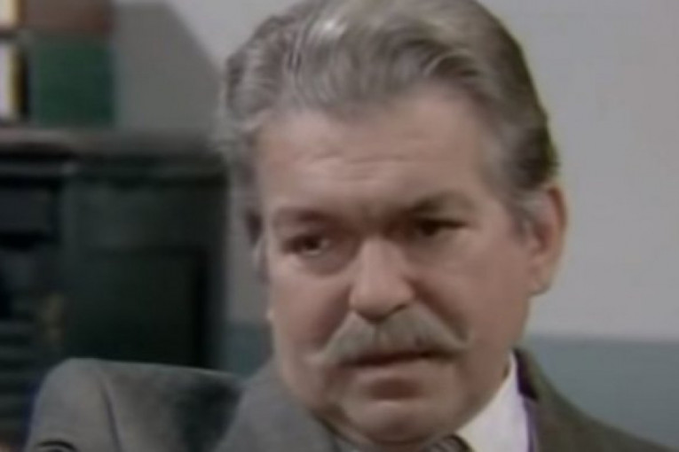 JEDNOG SU PRONAŠLI MRTVOG U VOZU KAO BESKUĆNIKA, A DRUGI SE UDAVIO U ...