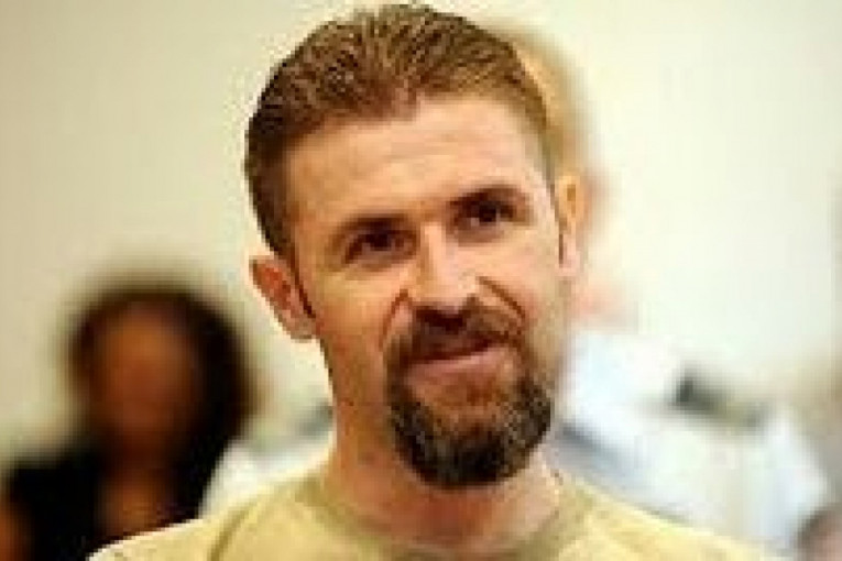 ATENTATOR NA PREMIJERA ĐINĐIĆA SE OŽENIO U ZATVORU! Evo ko je devojka ...