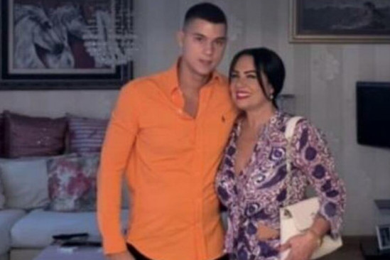 Sin Zlate Petrović pokazao njeno NEOČEKIVANO izdanje: Ovakvu pevačicu ...