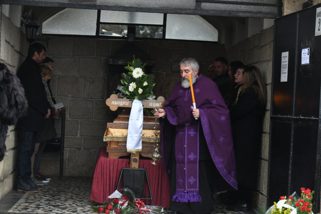 SAHRANJEN MIODRAG JEŠIĆ: Krem srpskog fudbala se oprostio od bivšeg ...