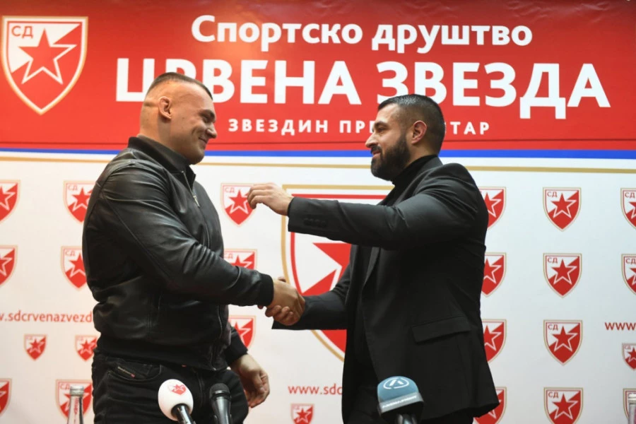 STOŠIĆ SE VRAĆA U ZVEZDU: Najpoznatiji MMA borac potpisao za crveno ...