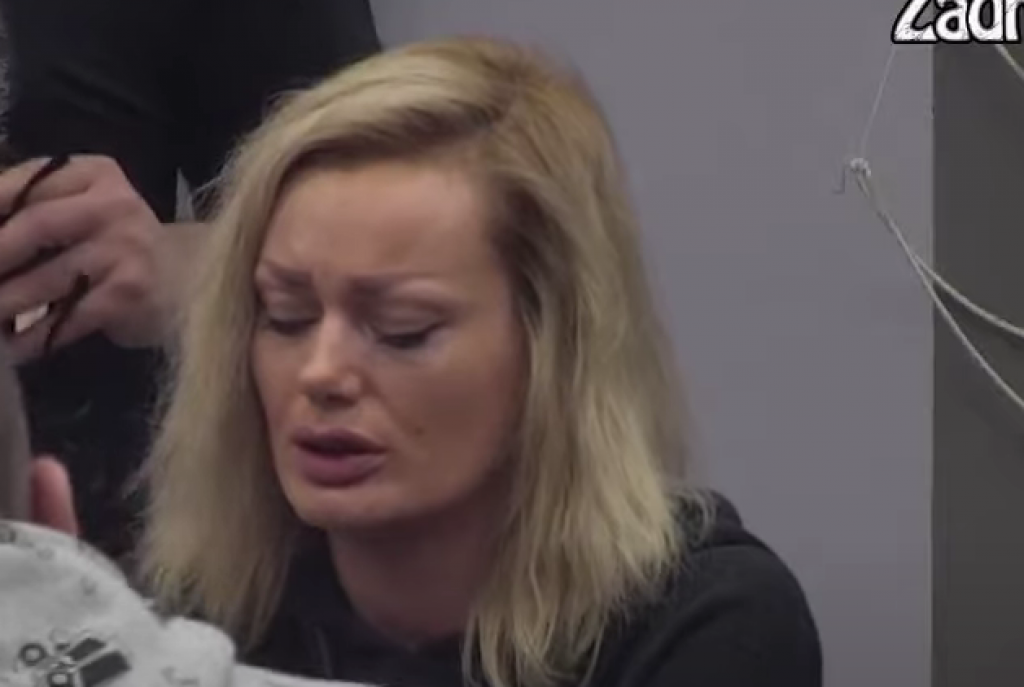 BOJIM SE, PLAČE MI SE: Isplivale jezive poruke koje je Marijana Seifert slala majci pre nego što ...