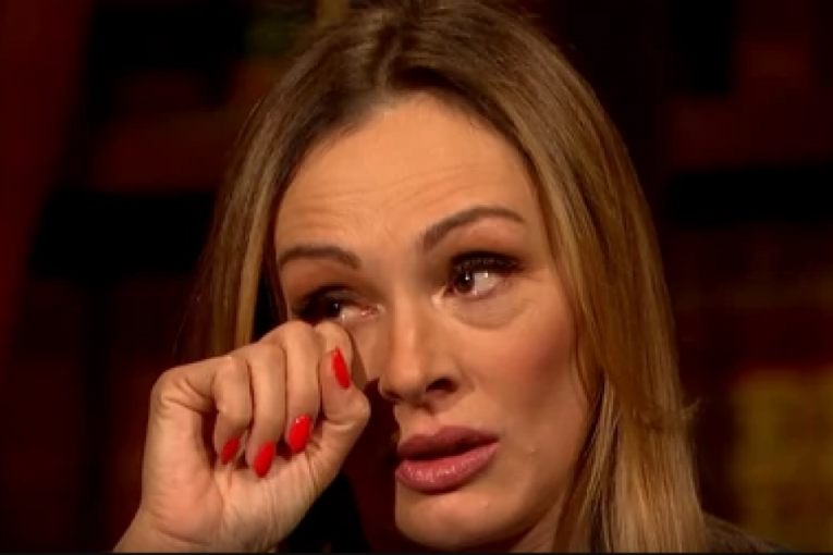 ANABELA ATIJAS BILA NA IVICI ŽIVOTA I SMRTI: "Želela sam da umrem, bol je od mene napravio OVO"