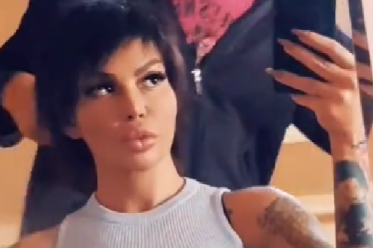 NEPREPOZNATLJIVA! Zadrugarka danas ''PUCA'' od silikona, a sada su ...