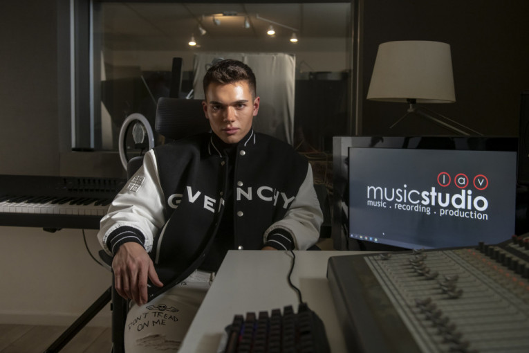 "NA ESTRADI SU LJUDI KOJI NE ZNAJU DA RADE SVOJ POSAO" Filarri pred ...