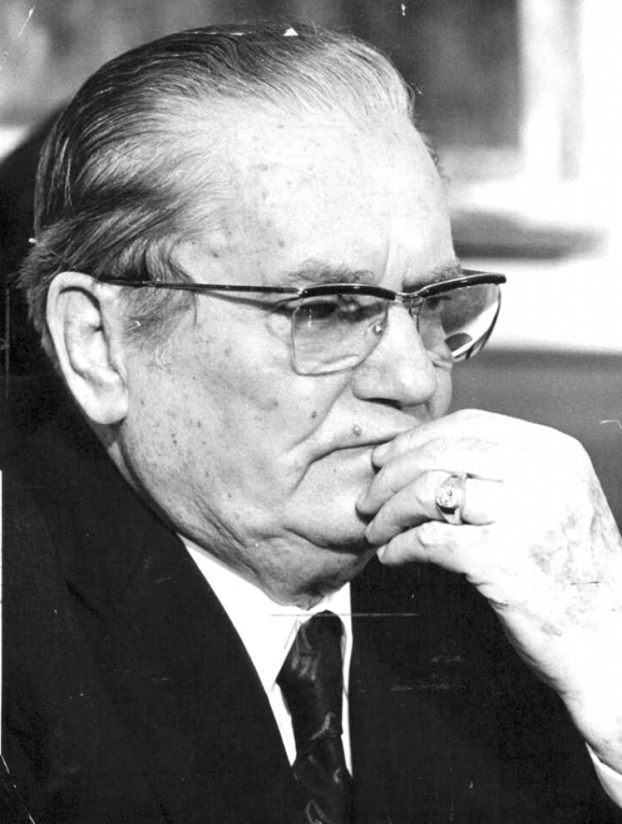 "KAO UGARAK CRNA NOGA DO KOLENA, A BUBREZI SU OTKAZIVALI": Josip Broz Tito je zbog ove promene ...