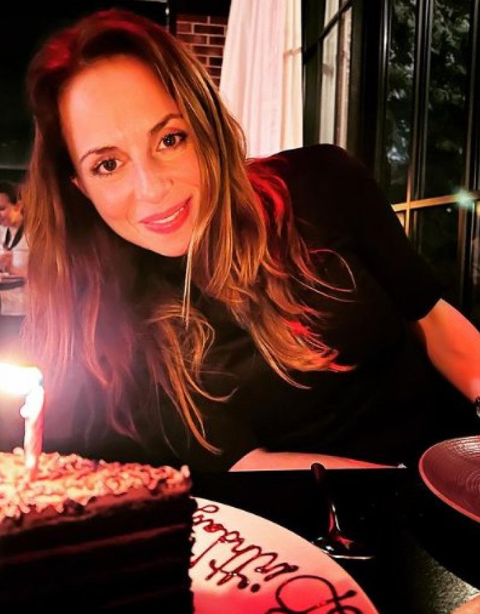 BIZARNA SLIČNOST NESTANKA ANE KNEŽEVIĆ I ANE VOLŠ- Dve SRPKINJE sa ...