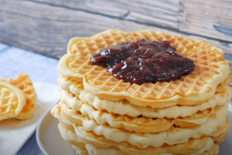 BAKIN KOLAČ - RECEPT NA ČAŠE: Mekan poput oblaka, a ostaje svež do ...