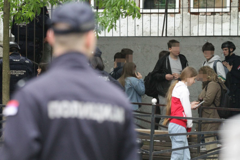 VIDELA SAM OBEZBEĐENJE KAKO PADA! Potresna priča učenice nakon pucnjave ...