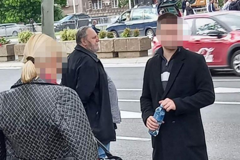 SKANDAL! MILOVAN BRKIĆ PSUJE VUČIĆU MAJKU I PRETI UBISTVOM! Pogledajte ...