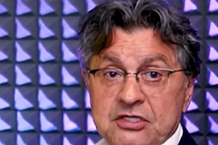 STAVIO MU KAŠIKARU NA STO! Doktor Colić zbog pacijentkinjinog dečka ...