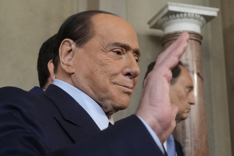SKANDAL: Italijan pokušao da falsifikuje testament Silvija Berluskonija ...