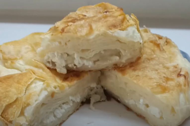 BUREK NA TURSKI NAČIN OD GOTOVIH KORA: Sprema se poseban fil od mleka i ...