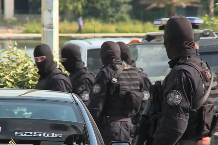 KEMAL RASTODER NA SLOBODI: Smatraju ga veoma opasnim, preživeo je ...