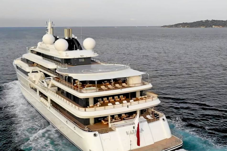 JEZIVA NESREĆA NA JADRANU: Jahta se u punoj brzini zakucala u brod i ...