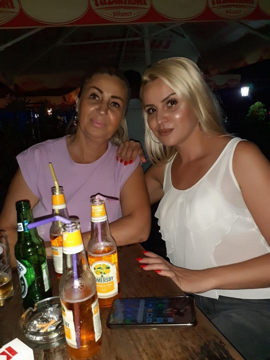 POGLEDAJTE KAKO JE UBIJENA NIZAMA IZGLEDALA PRE 10 GODINA: Nasmejana i bezbrižna, nije ni znala ...