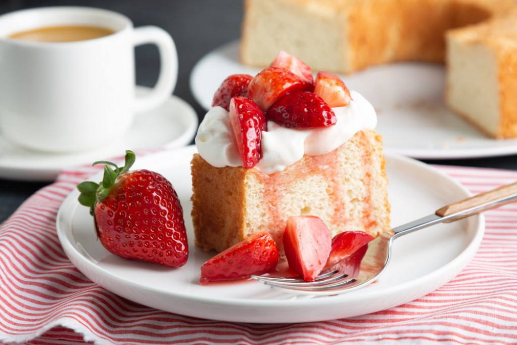 VODENA TORTA: Vikend poslastica pravih domaćica - bolja i od ...