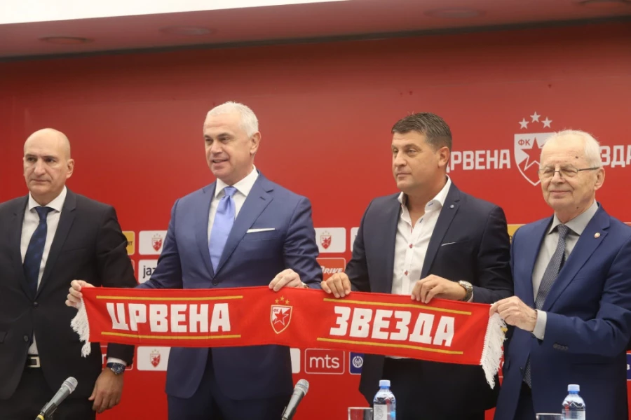 VLADAN MILOJEVIĆ SE VRATIO KUĆI: "Supermen" je NOVI TRENER Crvene zvezde! Predstavljen na ...