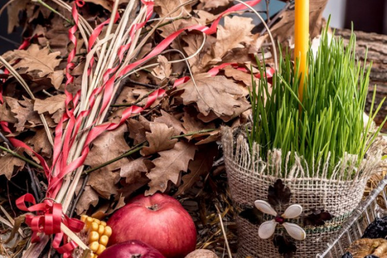 SUTRA PROSLAVLJAMO BADNJI DAN, A ONDA I BOŽIĆ: Evo šta predstavlja ...