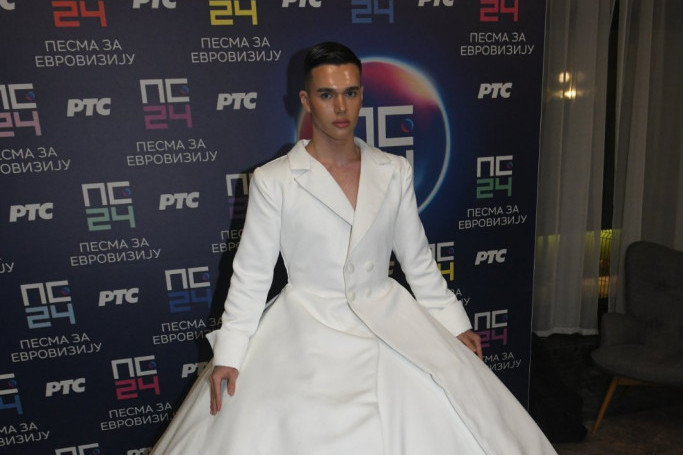 FILARRI U BELOJ HALJINI SE SUPROTSTAVIO NARODNOJ POSLANICI: Uputio ...