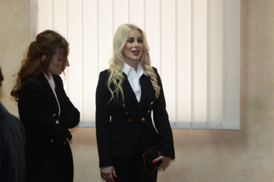 ŽENE NAJOPASNIJIH KRIMINALACA U SRBIJI STIGLE NA SUD! Supruge Velje ...