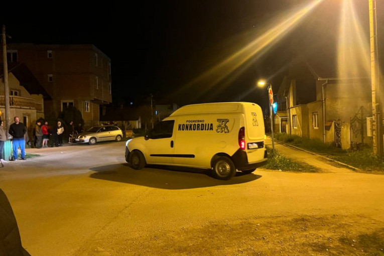 Ubistvo bušilicom Novi Sad pogrebna kola
