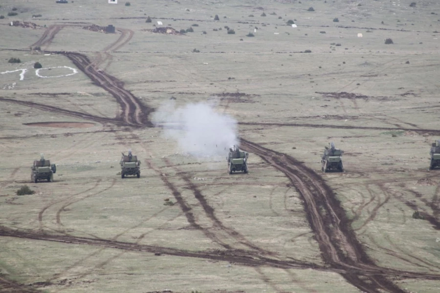 "OVAKO TREBA DA IZGLEDA NAŠA VOJSKA, REORGANIZOVAĆEMO JE! Vučić nakon ...