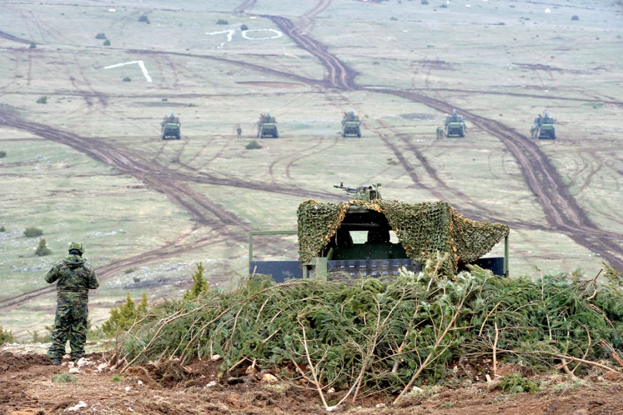 "OVAKO TREBA DA IZGLEDA NAŠA VOJSKA, REORGANIZOVAĆEMO JE! Vučić nakon ...
