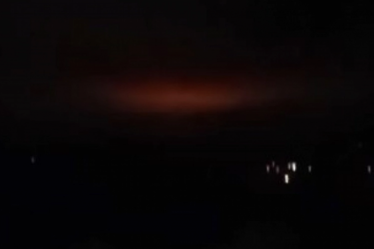 MISTERIOZNA POJAVA na nebu iznad Beograda! Šta se to dešava u centru prestonice?