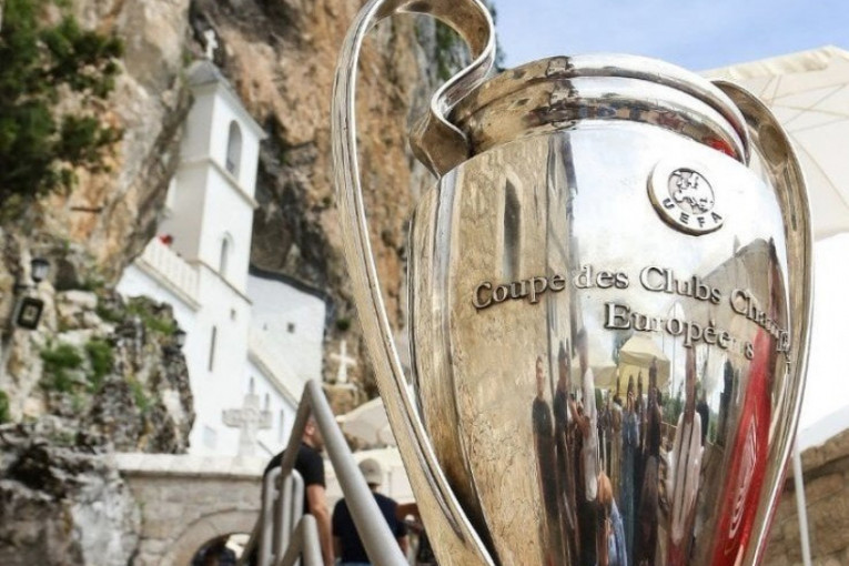 ZVEZDIN KARAVAN STIGAO NA OSTROG! Na sveto MESTO donet je NAJVREDNIJI ...