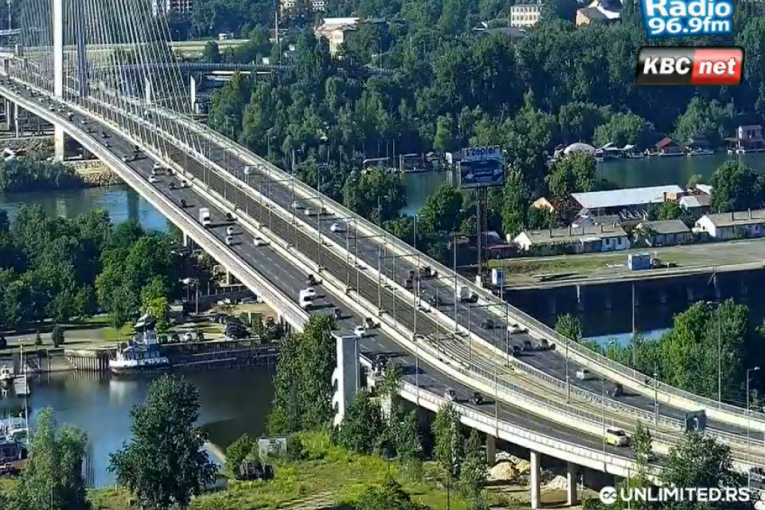 OD DANAS SE SVE MENJA! Šta za vozače znači to što je auto-put kroz ...