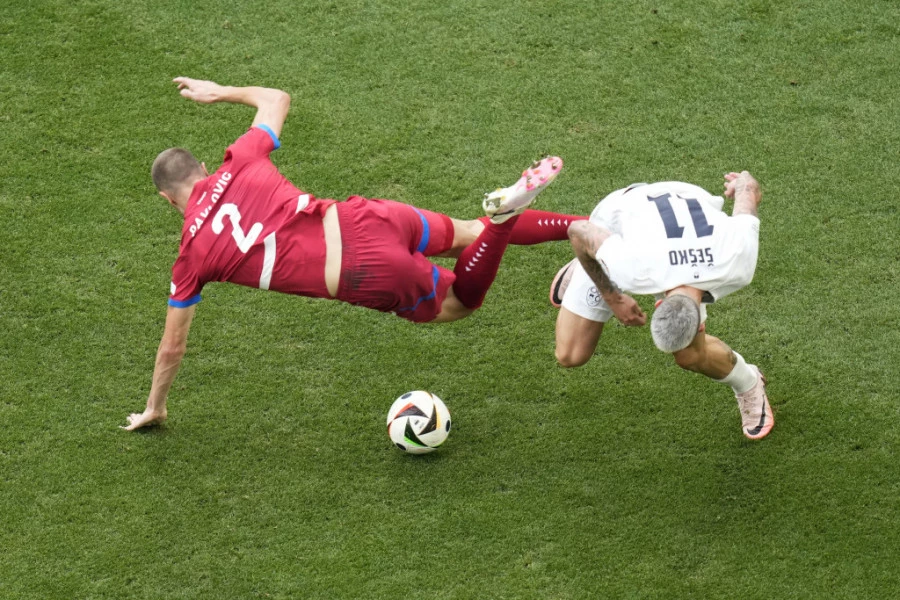 STRAHINJA PAVLOVIĆ PRAVI BISER SRPSKOG FUDBALA: Stameni defanzivac ima ...