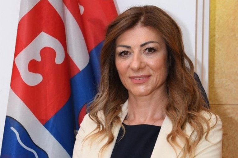 BOJANA JAKŠIĆ IZABRANA ZA PREDSEDNICU OPŠTINE VOŽDOVAC
