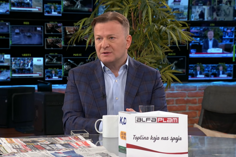 "OPOZICIJA JE POLITIKU PREBACILA NA ULICE"! Ibrahimović: "Hteli su da ...