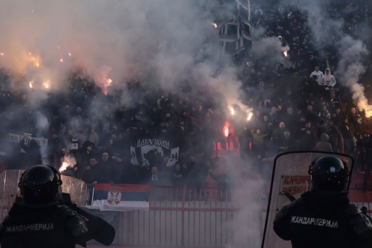 GROBARI OPUSTOŠILI MARAKANU: Evo kako izgleda južna tribina nakon ...