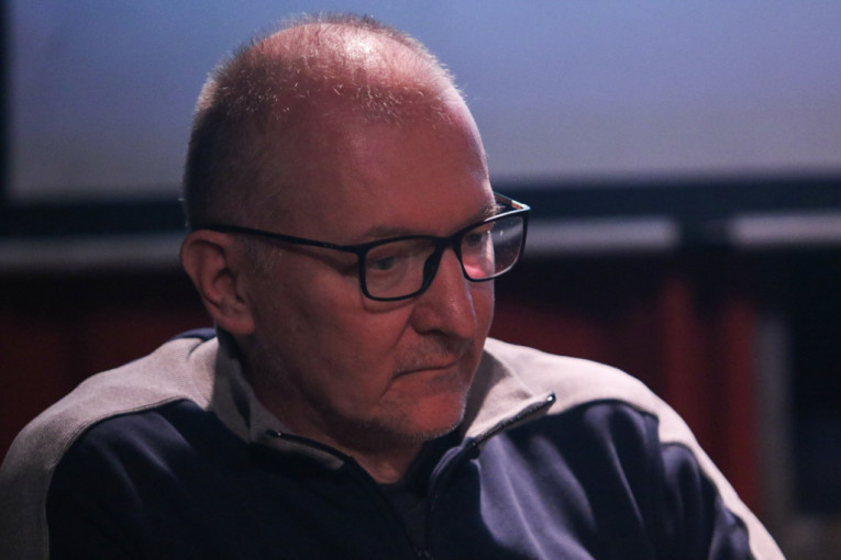 SAZNAJEMO! UHAPŠEN DEJAN ILIĆ! Evo za šta je osumnjičen kolumnista ...