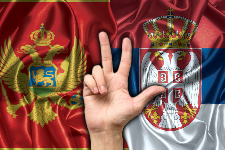 KRIVIČNA ZBOG TRI PRSTA NA CETINJU! Dve osobe privedene tokom protesta ...