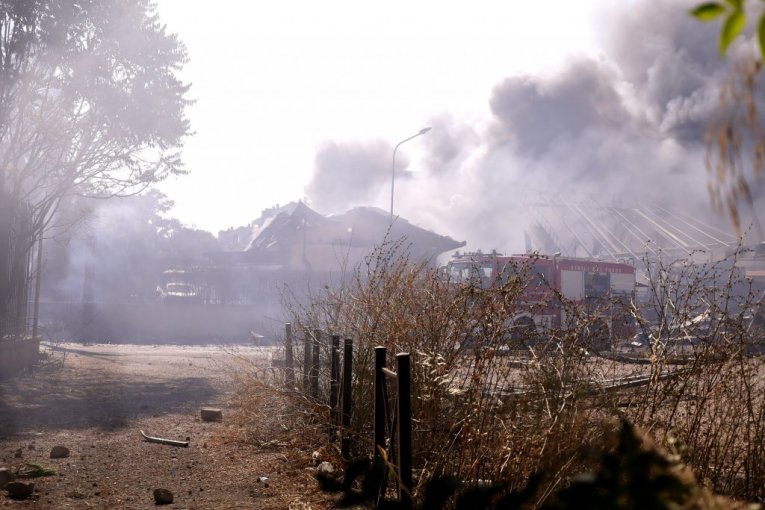 EKSPLOZIJA NA BENZINSKOJ PUMPI JE TERORISTIČKI NAPAD? Povređeni tvrde da užas na ulici nije ...